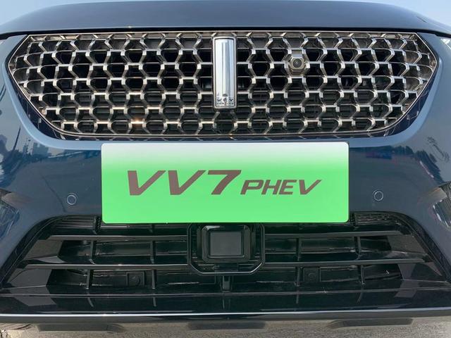 加速快到难受，极速可以爆表，纯电能跑107km，试VV7 PHEV_搜狐汽车_搜狐网