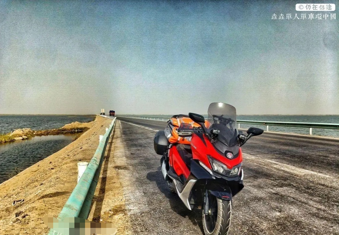 巾帼女骑士！女车主单人驾驶赛科龙RT3环华摩旅，计划骑行5万公里-搜狐大视野-搜狐新闻