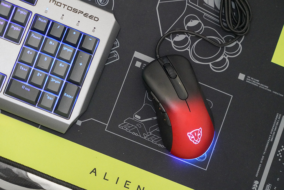 为桌面妆点RGB 摩豹CK80&V100PRO套装开箱体验_搜狐汽车_搜狐网