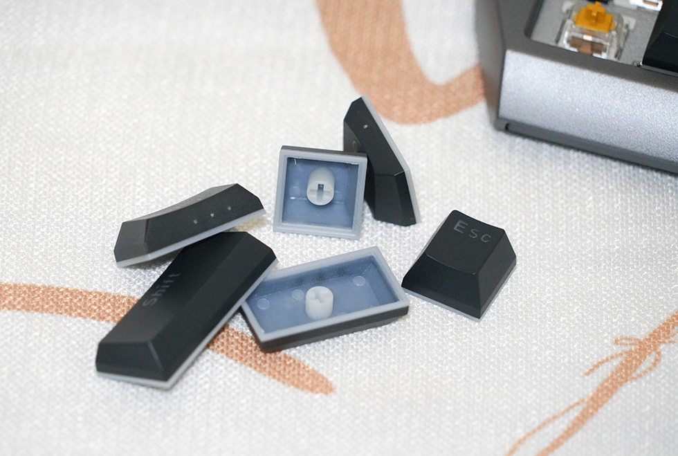 为桌面妆点RGB 摩豹CK80&V100PRO套装开箱体验_搜狐汽车_搜狐网