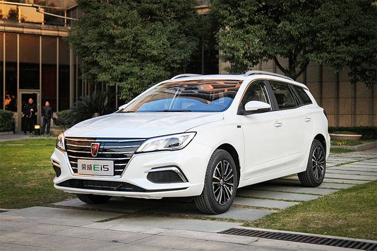 买台车回家过年！帝豪GSe、荣威Ei5、元EV 谁更值得入手？_搜狐汽车_搜狐网