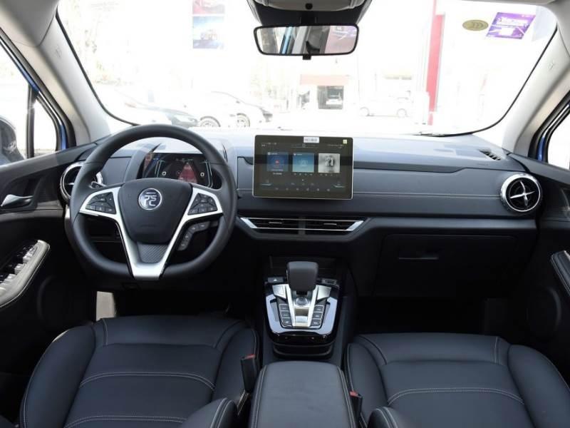 买台车回家过年！帝豪GSe、荣威Ei5、元EV 谁更值得入手？_搜狐汽车_搜狐网