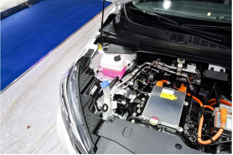 踏上正道的长安新能源，CS15 E-Pro采用家族设计，还具备销冠实力_搜狐汽车_搜狐网