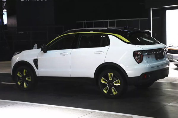 领克01HEV车型上市 售18.28万元_搜狐汽车_搜狐网