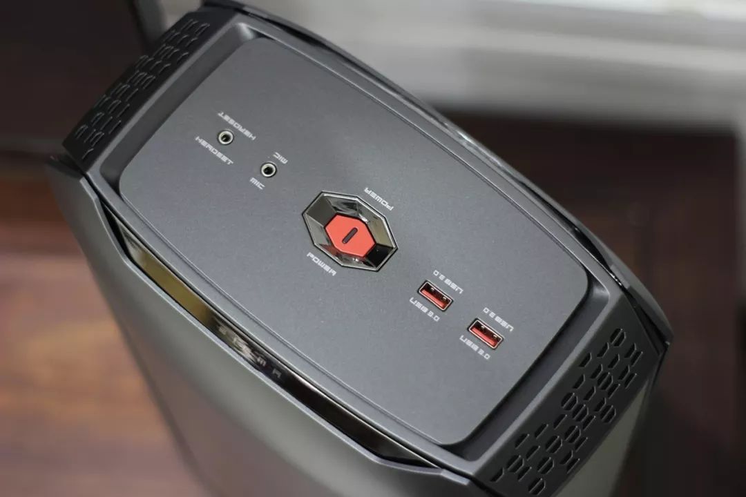 iGame Sigma I300迷你游戏主机|玩家测评_接口