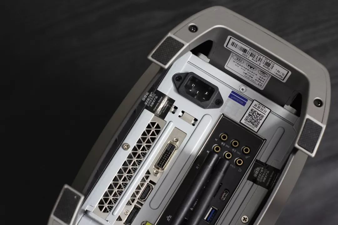 iGame Sigma I300迷你游戏主机|玩家测评_接口