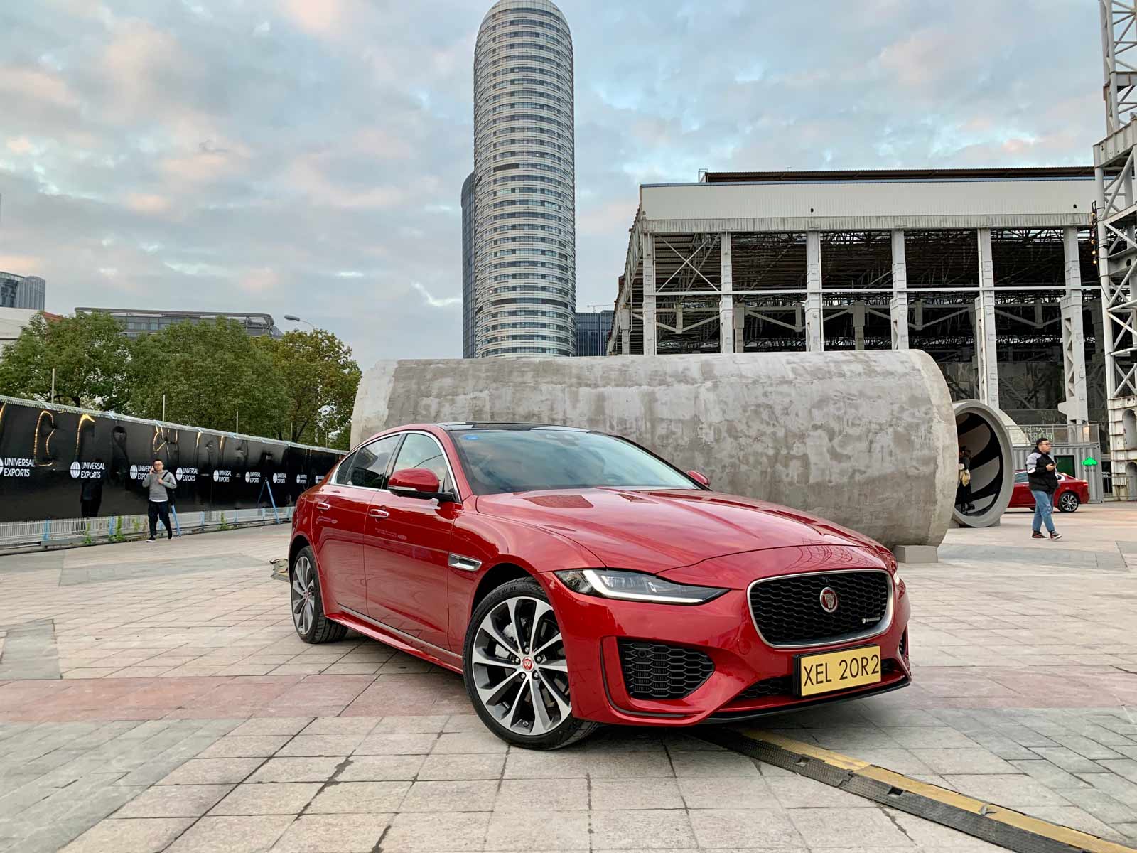 一车两面/五屏联动，忘掉3/4/C，全新捷豹XEL 28.98万起售_搜狐汽车_搜狐网