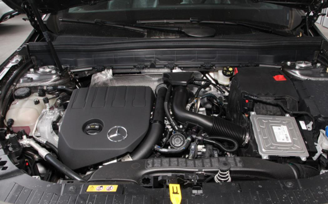 1.3T卖31.48万！奔驰GLB动力竟秒杀了宝马320_搜狐汽车_搜狐网