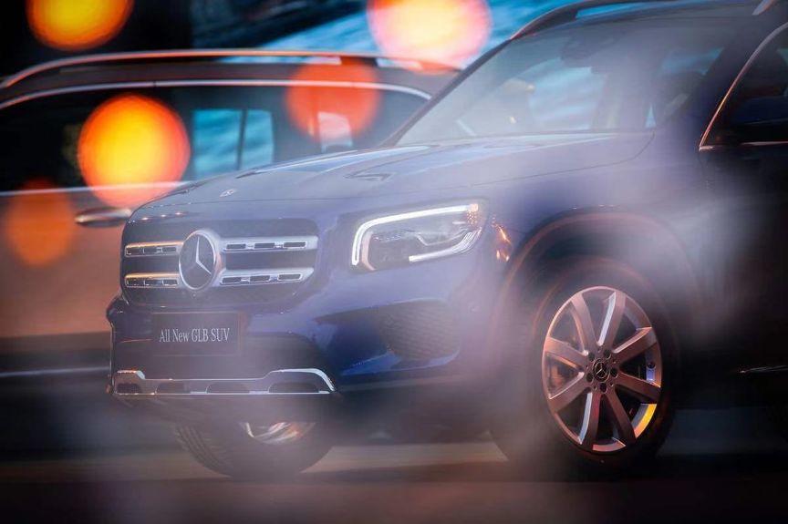 精准拿捏消费者购车心理，奔驰GLB够狠！_搜狐汽车_搜狐网