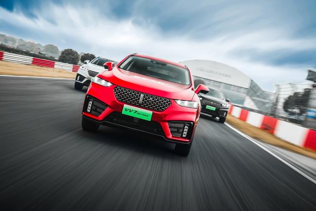 引燃天马山赛车场，WEY VV7 PHEV系列再次打破边界_搜狐汽车_搜狐网