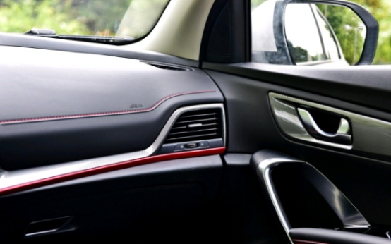 长安cs55评测：智能程度很高，性价比挺高，1.5T+6AT满足家用_搜狐汽车_搜狐网