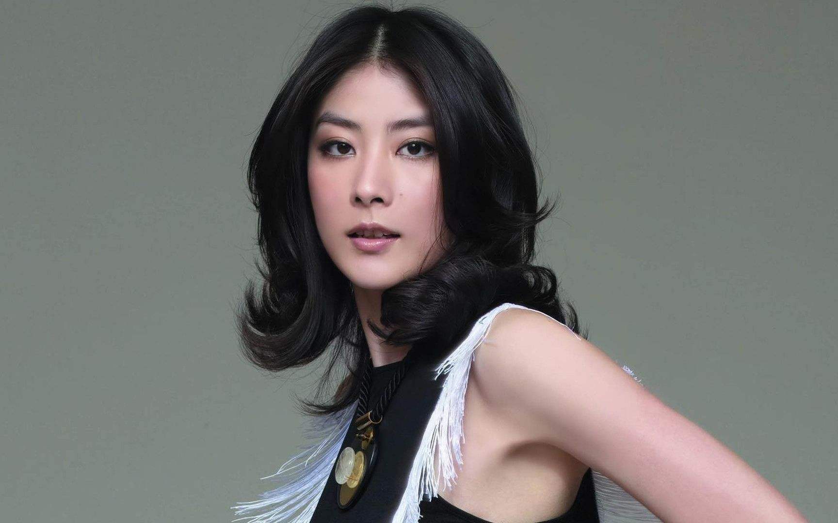 陈慧琳东北商演台上裹成粽子，演唱时满嘴喷“蒸气”像开锅了_活动