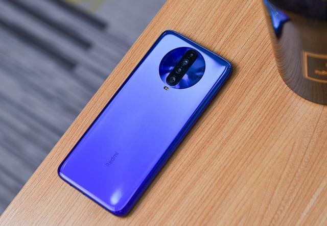 与TA对比，红米K30 5G瞬间不香了！除了拍照，120Hz屏再次被赶超_realme