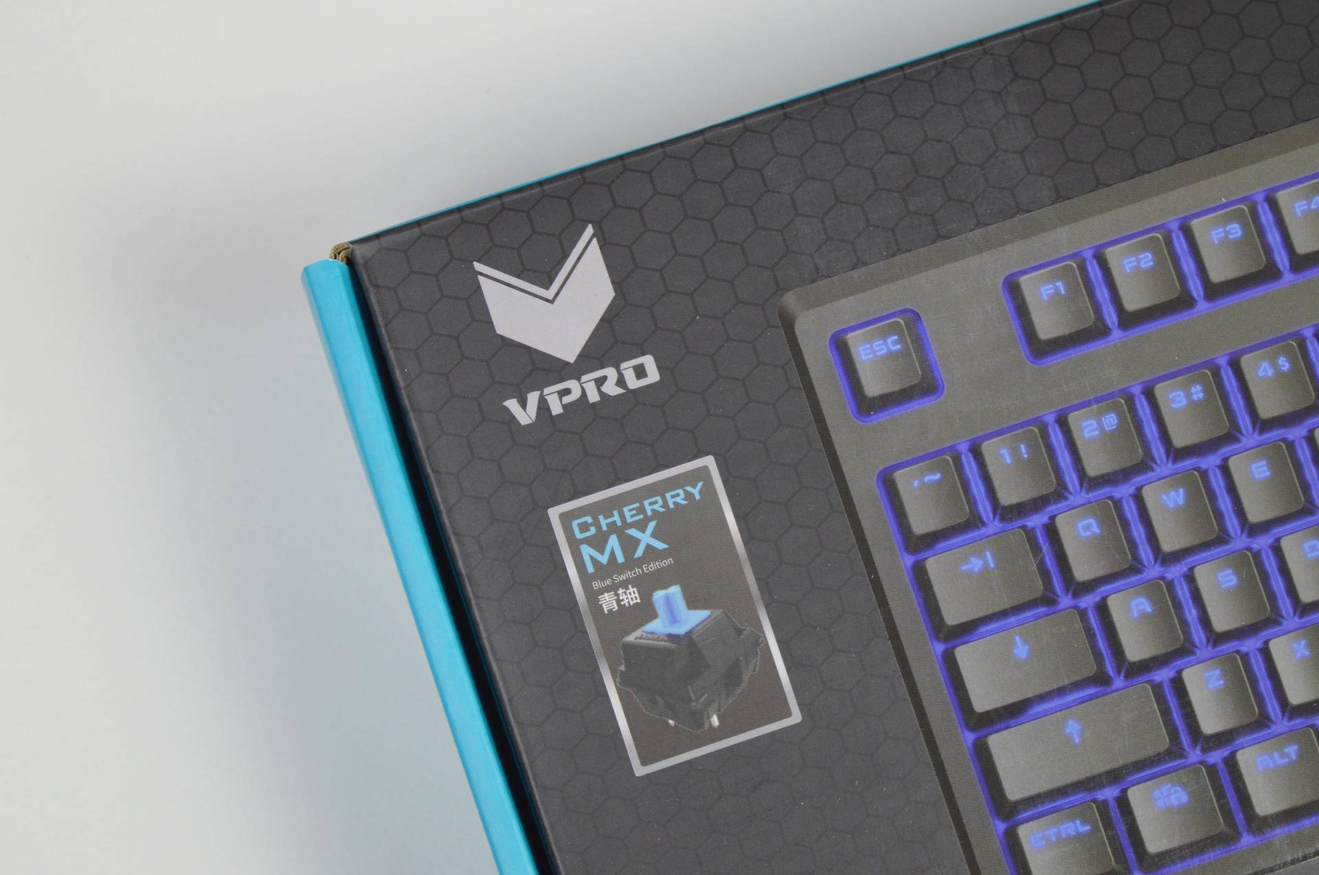 不到四百的原厂樱桃轴：雷柏V808原厂轴机械键盘开箱体验_搜狐汽车_搜狐网