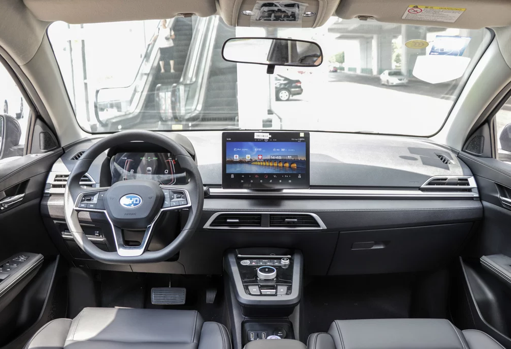 帝豪GSe、比亚迪e2 、传祺GE3大混战 谁更值得买？_搜狐汽车_搜狐网