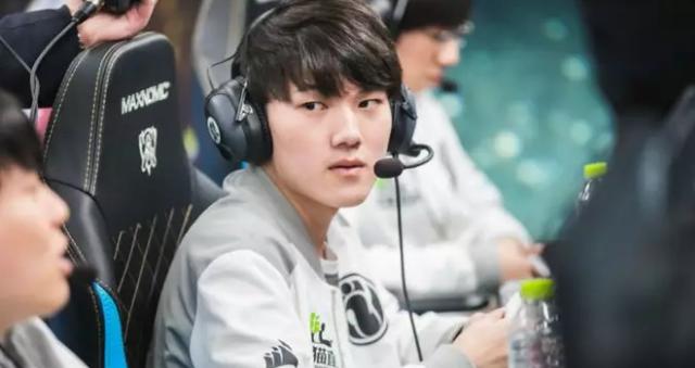 LOL:2019年英雄联盟Top10,LPL选手占5位，Faker差点跌出榜单_TheShy