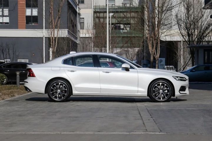 S90狂降11万多，空间大动力足，性价比惊人，你选BBA我选沃尔沃_搜狐汽车_搜狐网