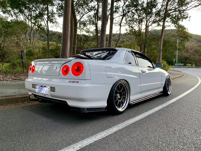 由车主亲自完成这辆1999款日产Skyline R34 GT-T的“高性能”改装！_搜狐汽车_搜狐网