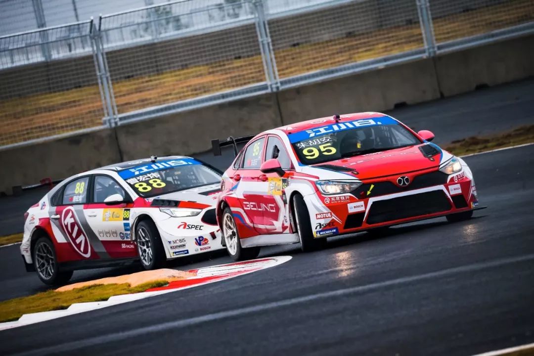 突破极限 绽放赛场 北京汽车车队2019CTCC赛季精彩回顾_戴维