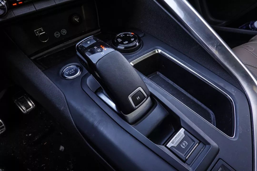 1.8T+8AT，这台前驱SUV也能玩冰上漂移，你敢信？_搜狐汽车_搜狐网