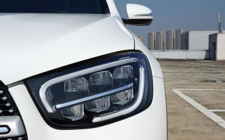 买X3后悔！小“GLE”汹汹来袭，全时四驱+可变悬架，跌2W完胜Q5L_搜狐汽车_搜狐网