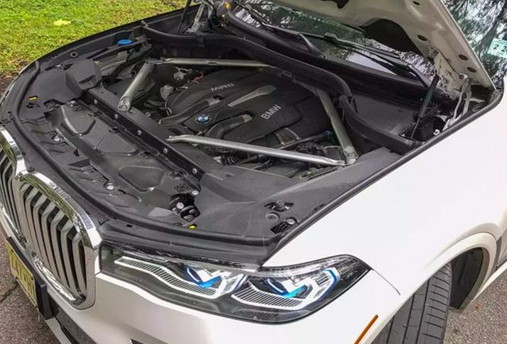 宝马X7 xDrive 50正式上市，4.4T动力澎湃，双肾更大内饰更豪_搜狐汽车_搜狐网