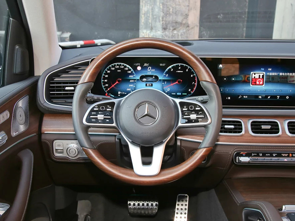 “BBA”SUV旗舰较量 宝马X7、奔驰GLS和奥迪Q8对比分析_搜狐汽车_搜狐网