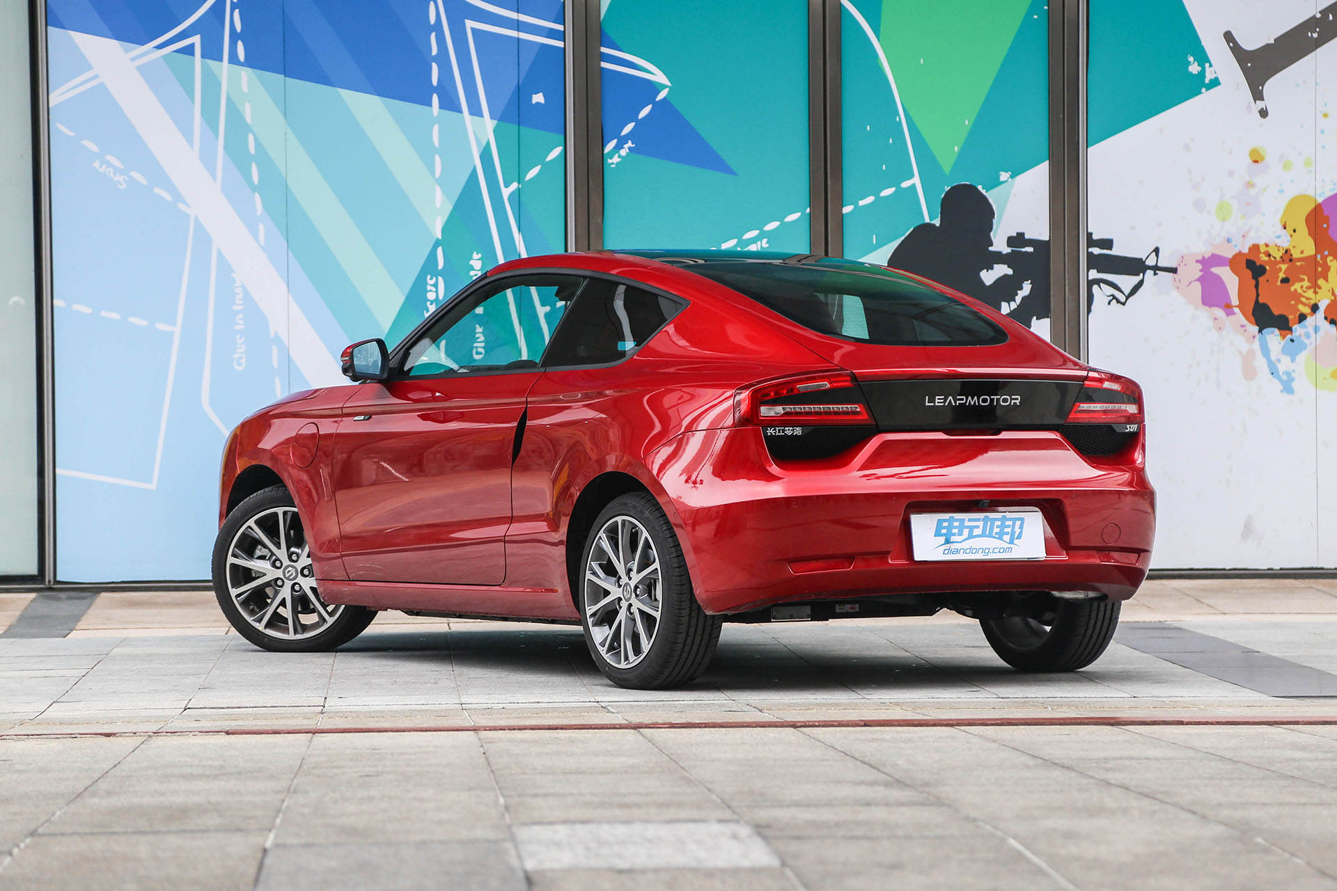 续航451km，新款零跑S01亮相，将于今年上半年推出_搜狐汽车_搜狐网