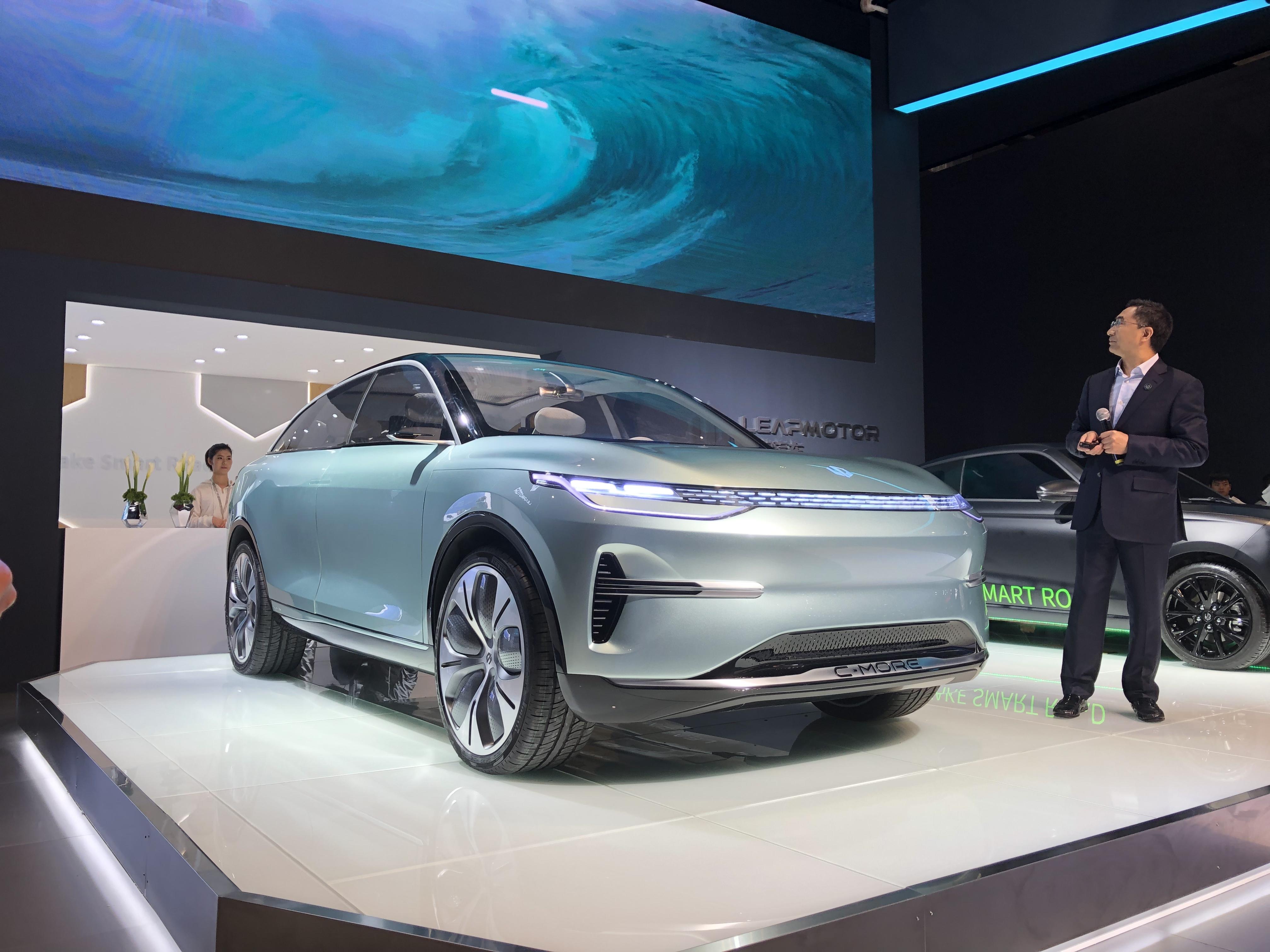 续航451km，新款零跑S01亮相，将于今年上半年推出_搜狐汽车_搜狐网