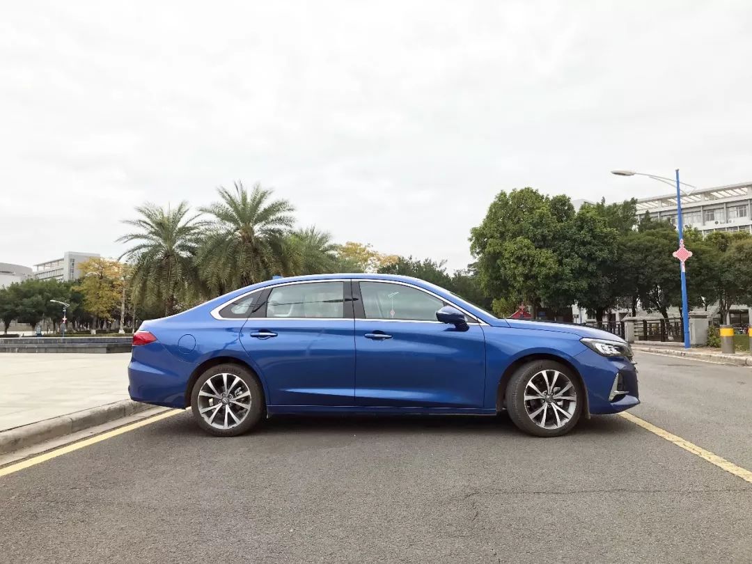 试驾传祺GA6，10.88-16.88万元，这才是自主品牌应有的样子！_搜狐汽车_搜狐网