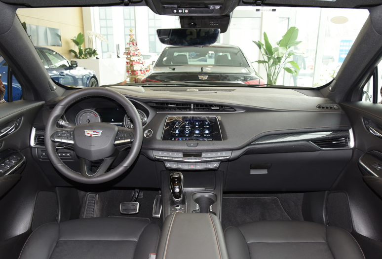 豪华紧凑型SUV之争，凯迪拉克XT4 VS 捷豹E-PACE_搜狐汽车_搜狐网