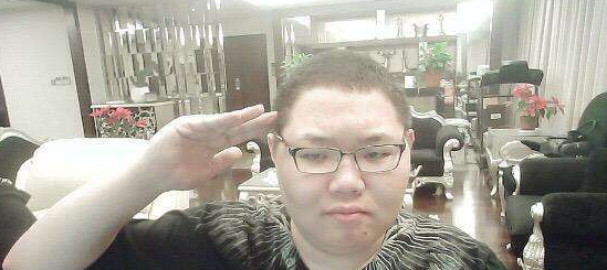 巅峰时期的MLXG有多猛PDD表示曾让UU窥屏，才能避免被吃分_选手