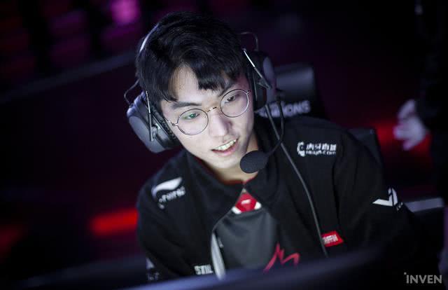 ESPN记者点评LCK中单：Faker级有四名！Fly独一档_Fionn