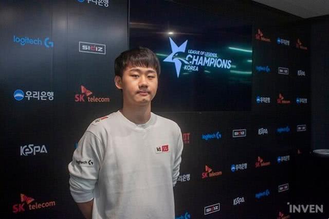 ESPN记者点评LCK中单：Faker级有四名！Fly独一档_Fionn