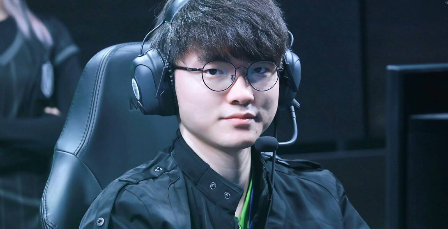 LOL：PDD直播谈两大中单：faker年龄大了，遇到左手对线很有压力_knight