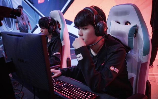 LPL春季赛预测：FPX VS JDG，S9冠军能否逆袭开赛两连败？_战队