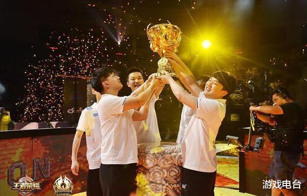 KPL第一射手，粉丝万字长文讲述Hurt背后的故事，看完泪目了_队伍