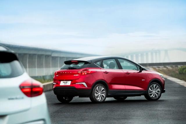 对比帝豪GSe/e2/元EV：10万级纯电动车内战，级别将决定一切_搜狐汽车_搜狐网