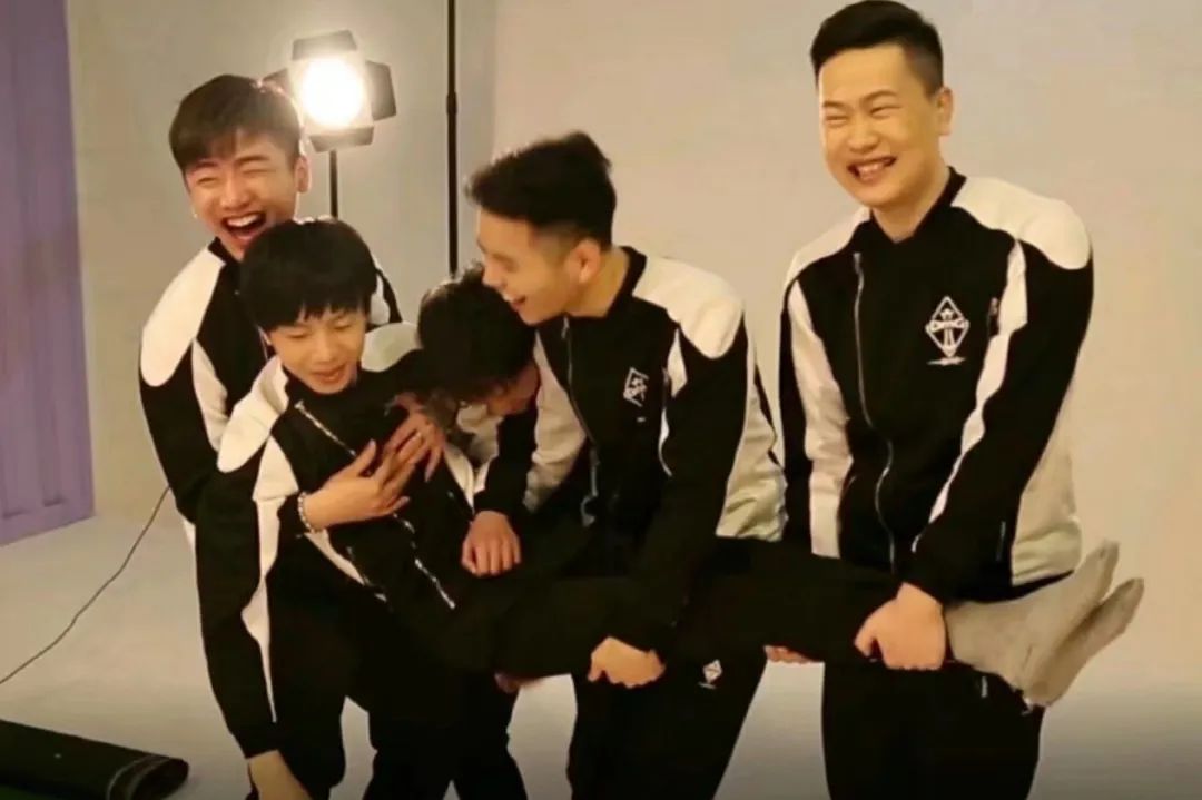 「团长分享」 OMG战队“揭棺而起”？icon：AD叫的最大声_Smlz