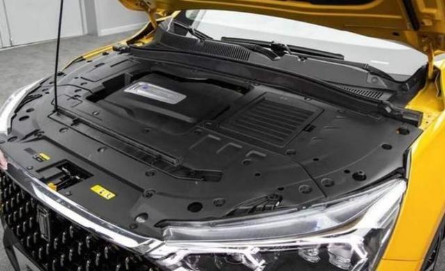 国产品牌紧凑级SUV捉对厮杀，奔腾T77 PRO对比哈弗H6，谁更胜一筹_搜狐汽车_搜狐网