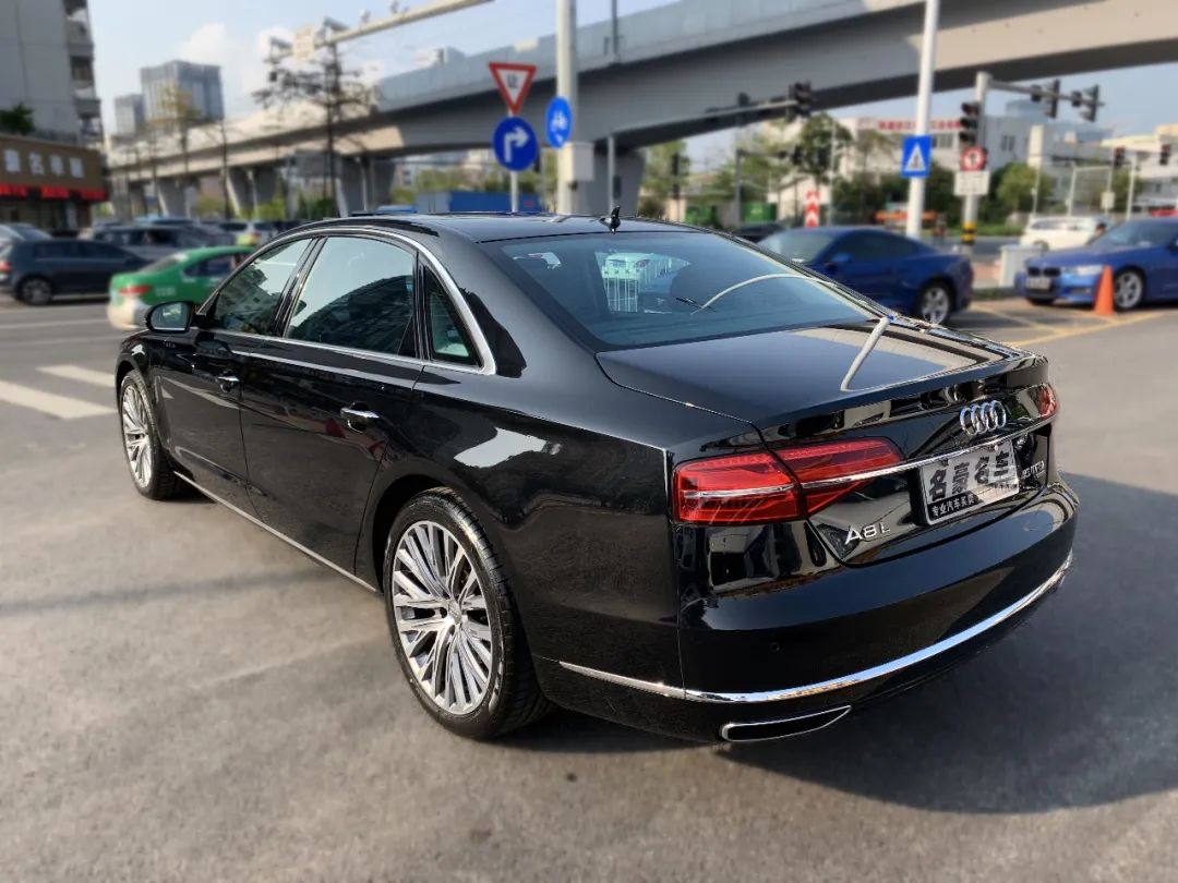 【推荐车型】奥迪A8L：野心从未停止，总有一些目光,比这个时代看得更远！_搜狐汽车_搜狐网