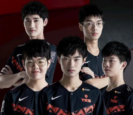 海外网友热议：photic应该是LPL最糟糕的AD了_比赛