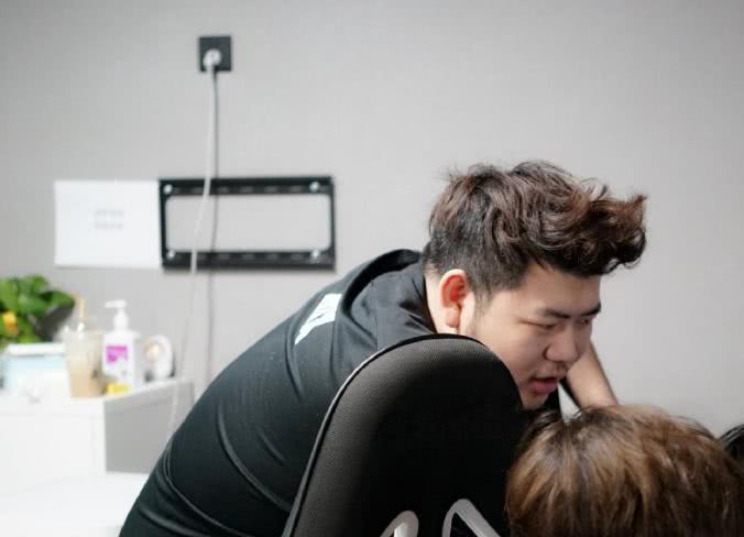 即将大战EDG VG再度首发蕉太狼 有三个关键点值得关注！_Iboy