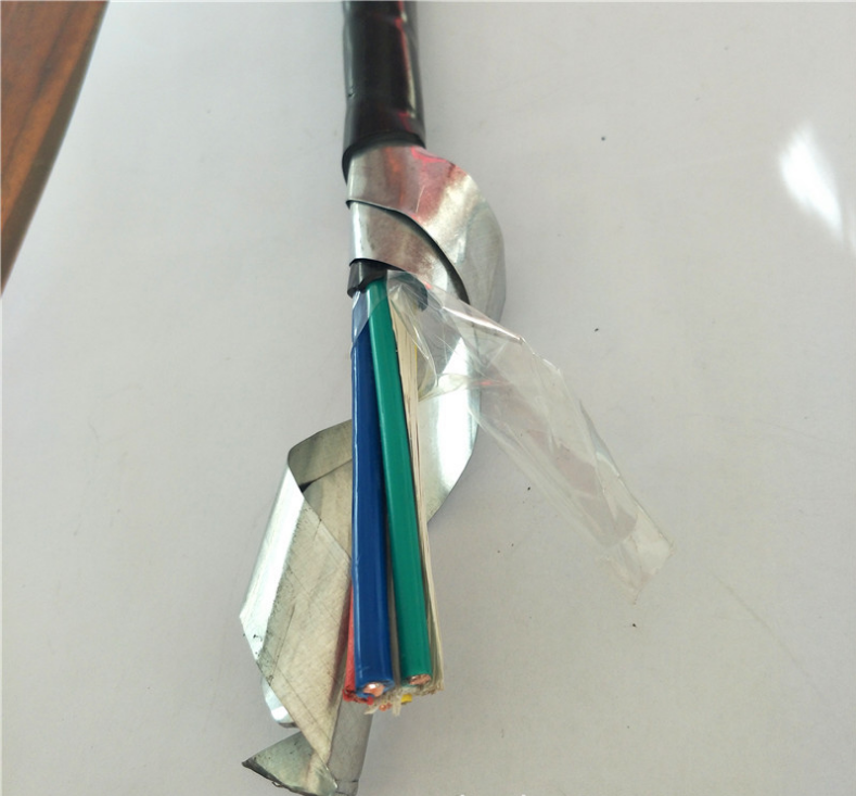 KVV22钢带铠装控制电缆技术参数以及实拍图_绝缘