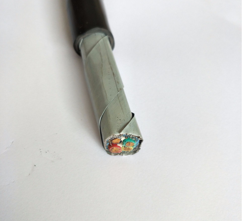 KVV22钢带铠装控制电缆技术参数以及实拍图_绝缘