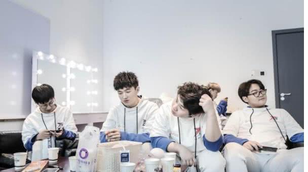 上快手看KPL：KPL首周比赛结束，AG暂时领先，GK，TS紧跟其后_战队