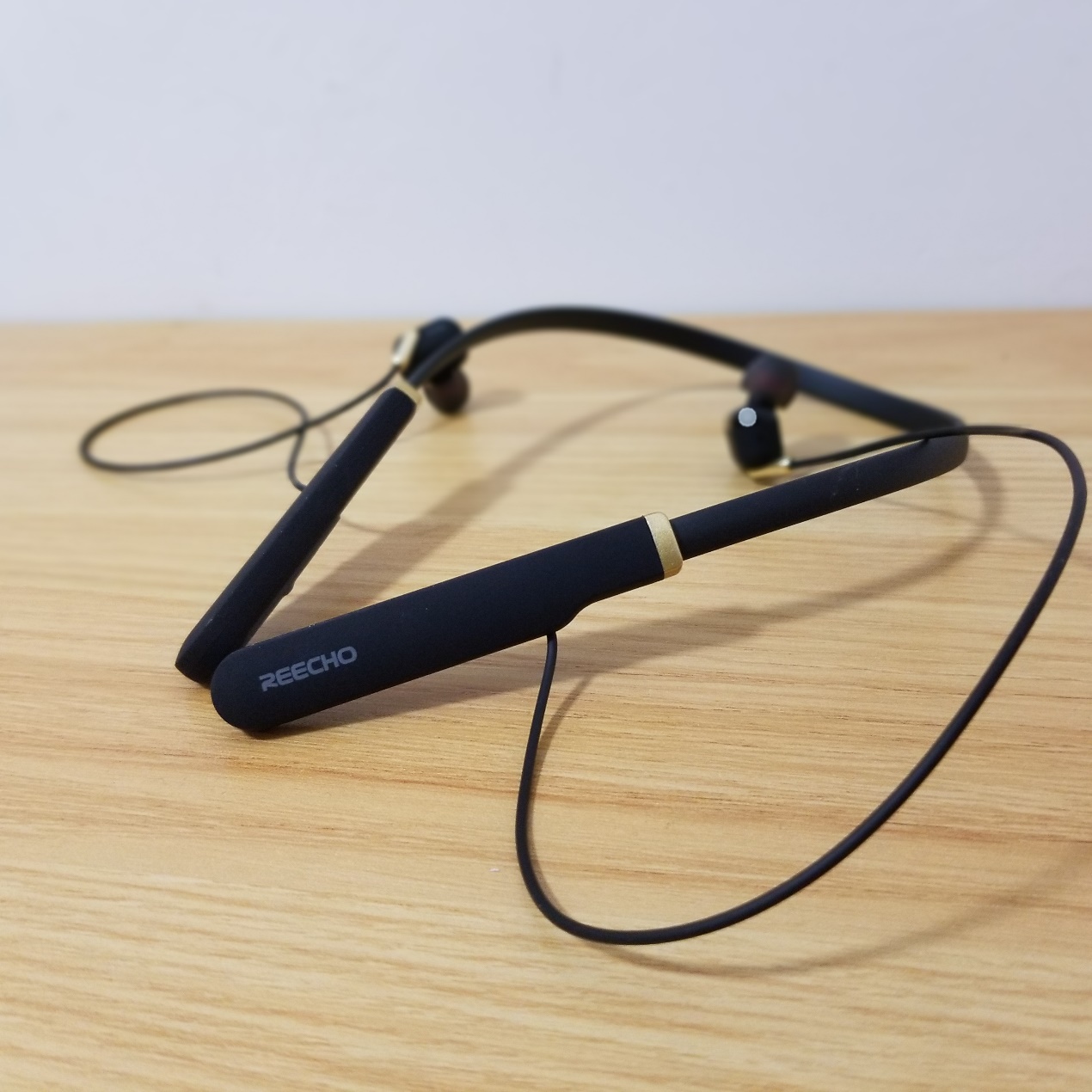 余音REECHO BR -3轻体验：颈挂式的性价比之选，舒适佩戴颜值高_搜狐汽车_搜狐网