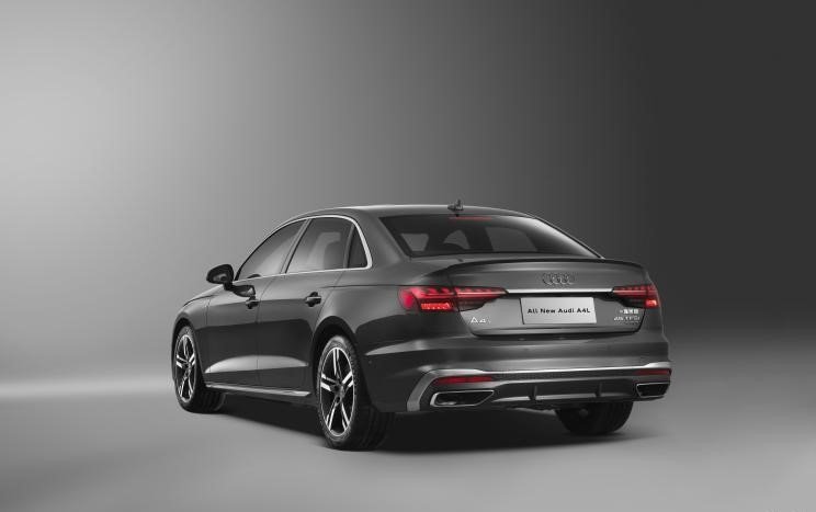 新A4L搭载12V混动系统？网友：弄个1.5V混动，没电装两节南孚！_搜狐汽车_搜狐网