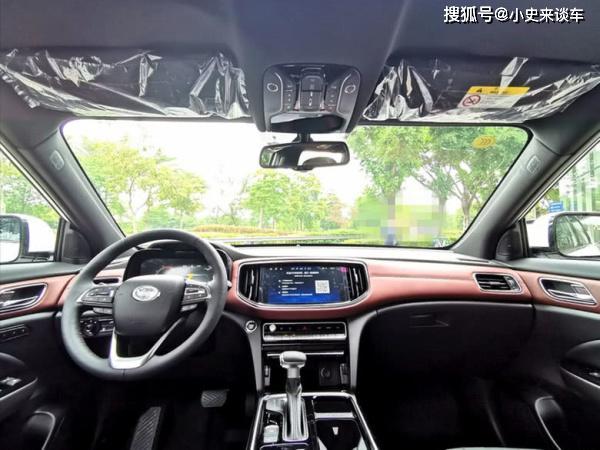 全新传祺GS8s亮相！搭载2.0T+爱信6AT，车长4米7！前脸凶悍霸气！_搜狐汽车_搜狐网