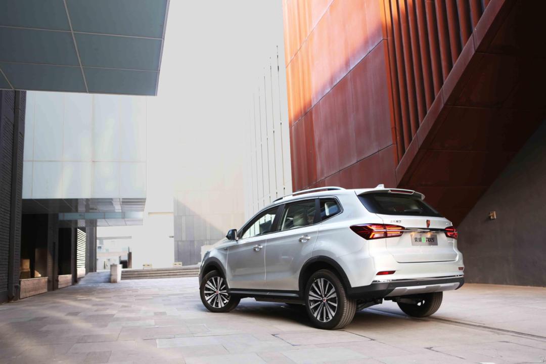 20万购车预算，买新出道的VV7 PHEV还是“老江湖”荣威eRX5？_搜狐汽车_搜狐网